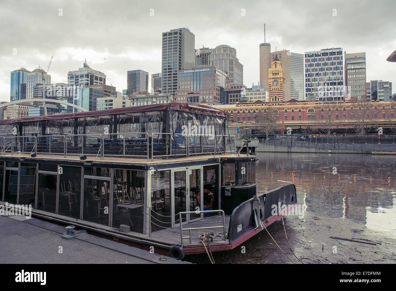 Southbank Promenade Melbourne Australia Stock Photo - Alamy