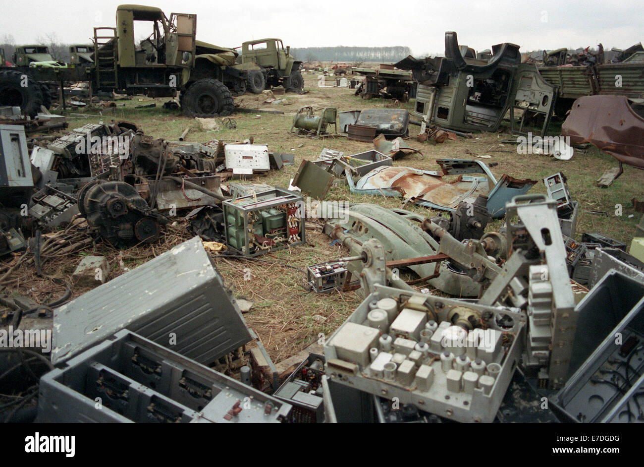All kinds of scrap is "dumped" on the outskirts of a Russian barracks ...