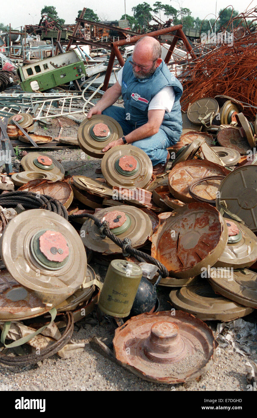 Anti-tank mines are disposed at a junkyard of Apollensdorf, Germany, 26 ...