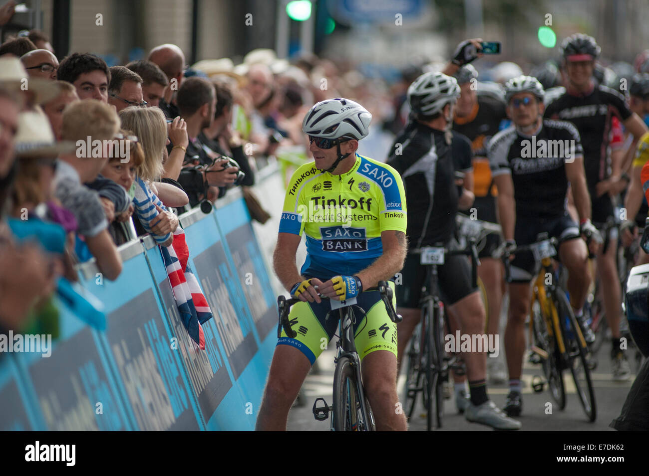 Friends Life Tour of Britain 2014 Stage 8b Circuit Race, riders chat ...