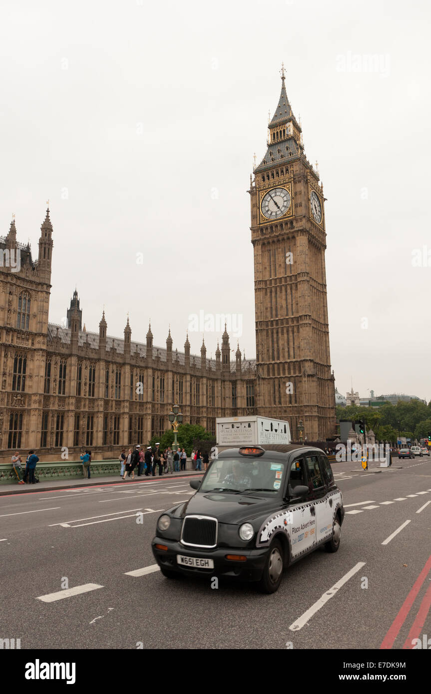 Westminster london black taxi hi-res stock photography and images - Alamy