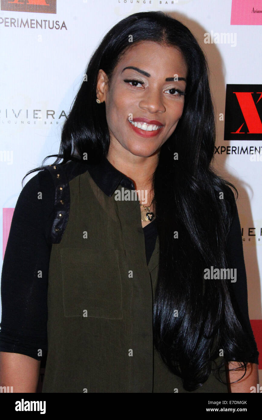 Monopoly party hi-res stock photography and images - Alamy