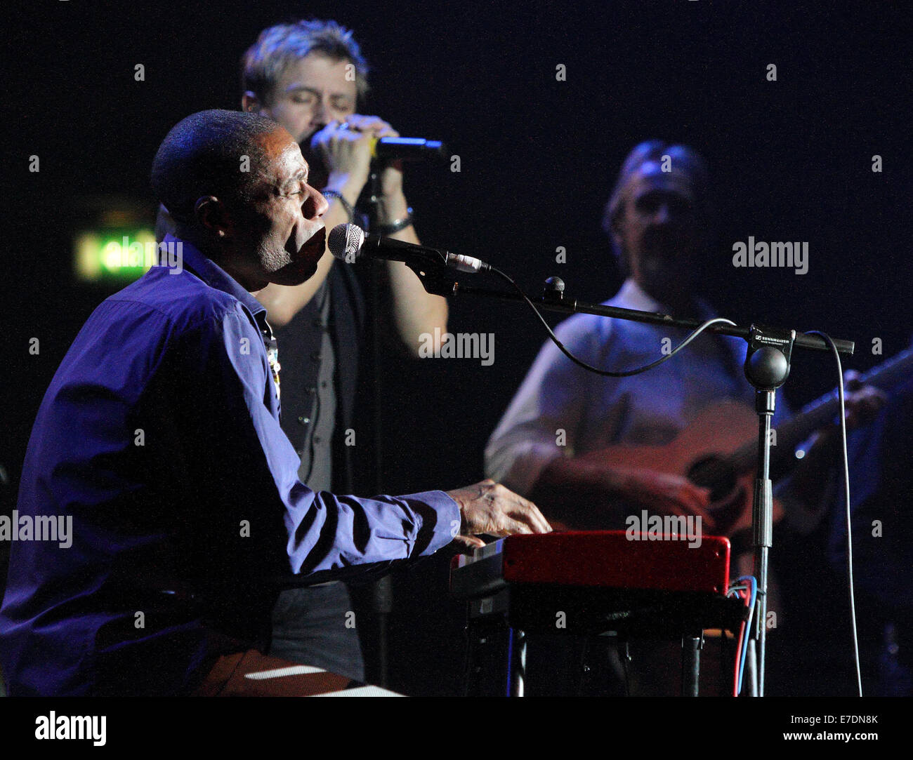 Mike and the Mechanics play gig at the Alban Arena, St Albans, Herts ...