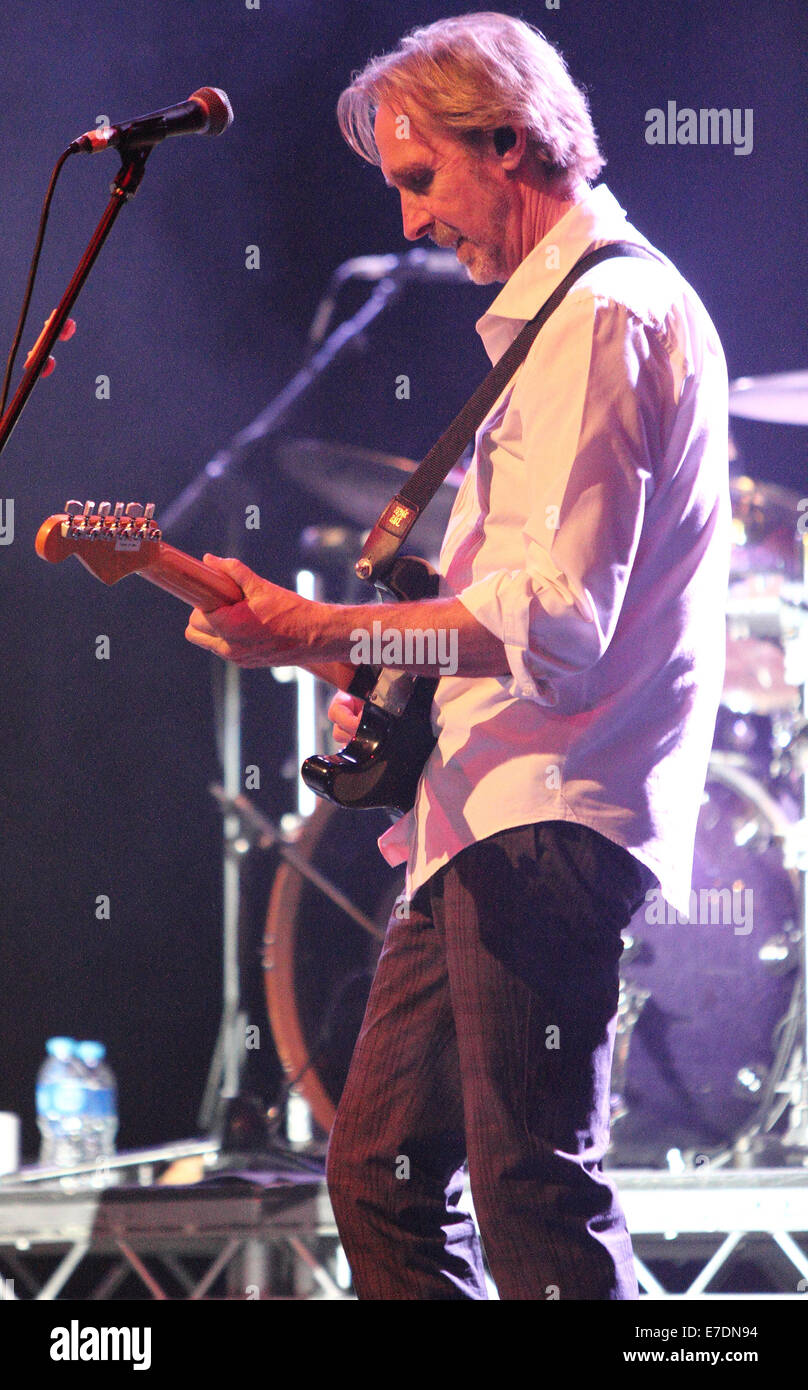 Genesis mike and the mechanics hi-res stock photography and images - Alamy