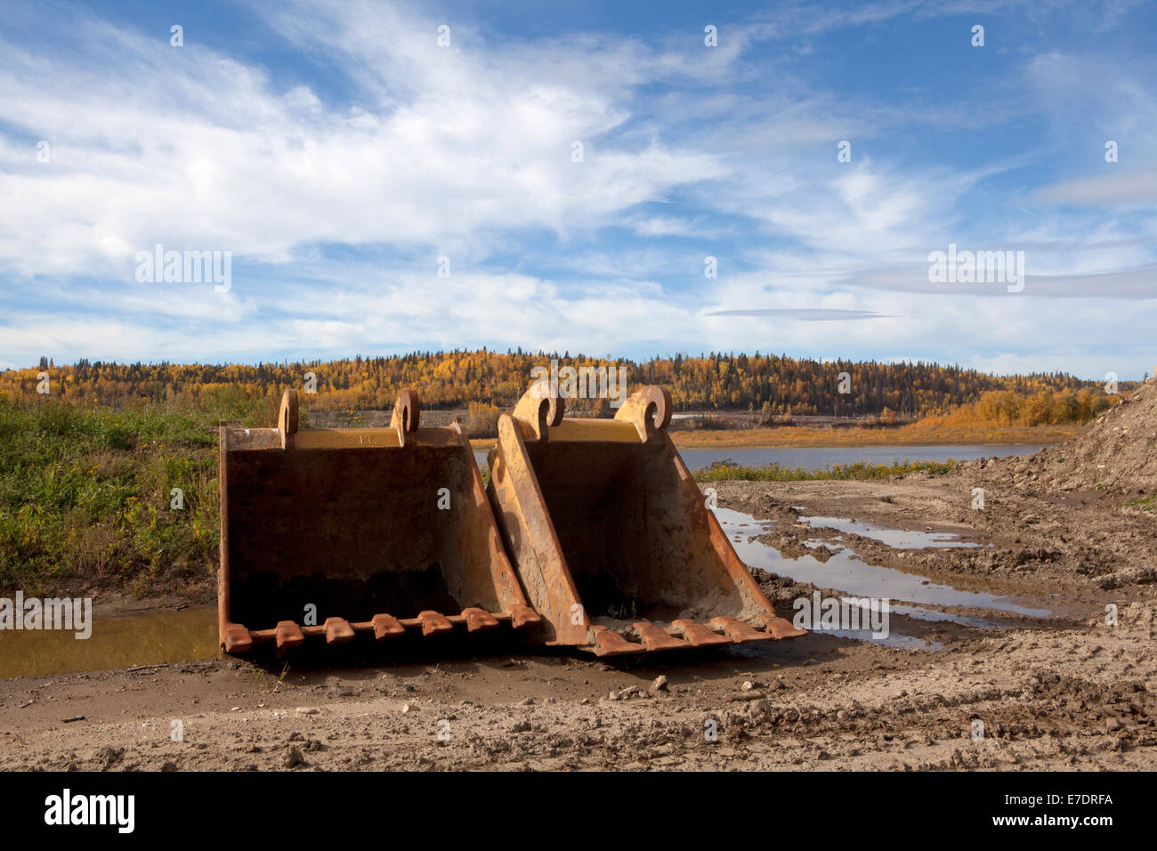 Mining excavator bucket hi-res stock photography and images - Alamy