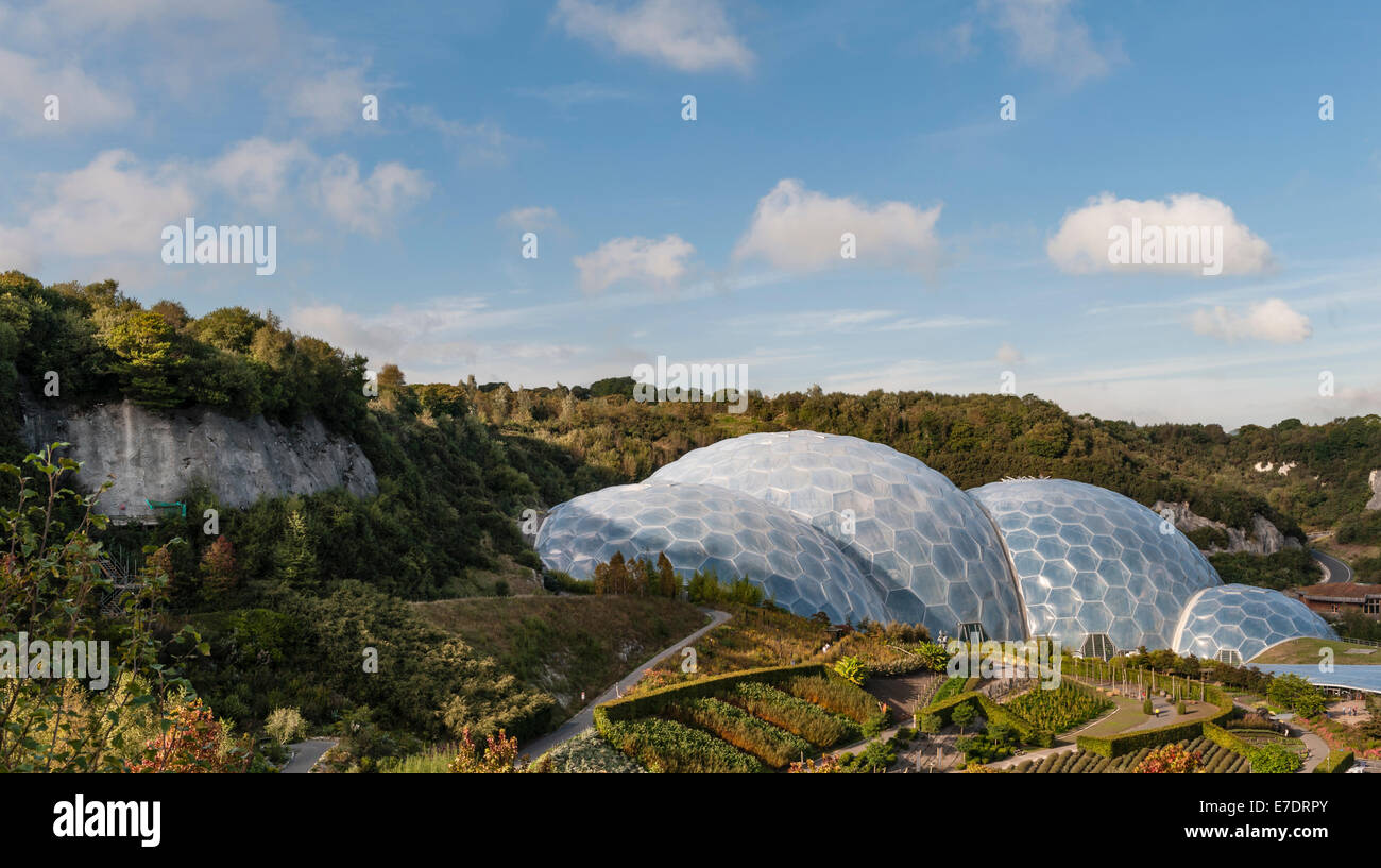 The Eden Project, Cornwall, UK. The huge 'biomes' clad in the plastic ...