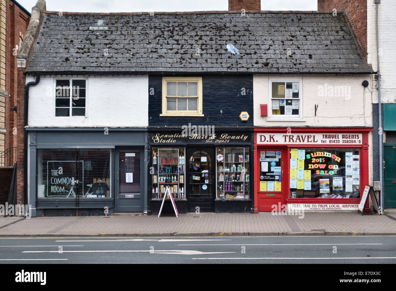 A row of small shops hi-res stock photography and images - Alamy