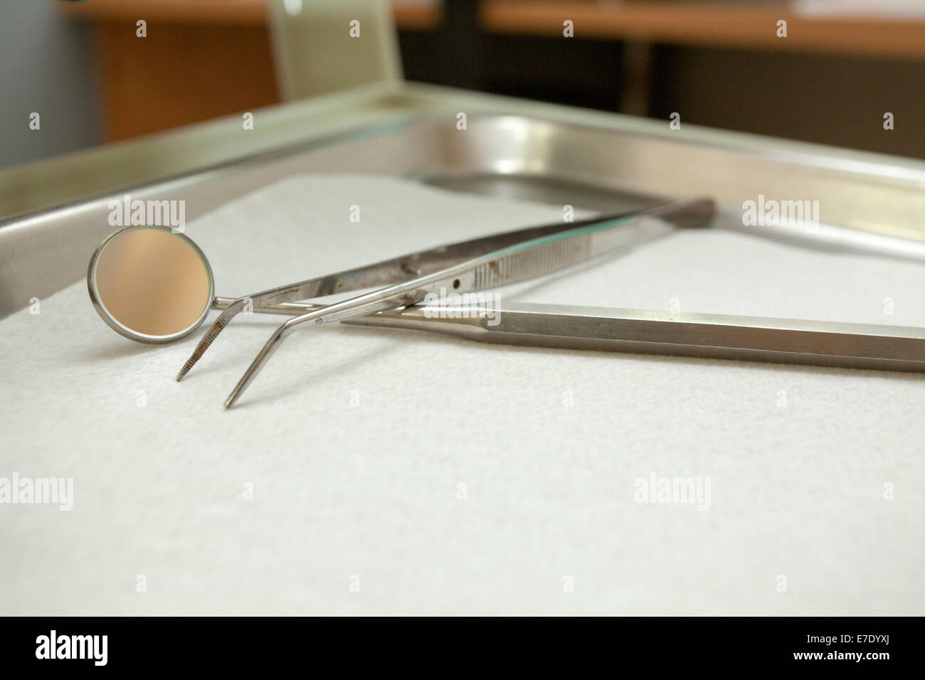 Sterile tray hi-res stock photography and images - Alamy