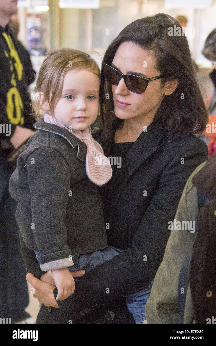 The cast of Noah arriving at Tegel airport for the European premiere ...