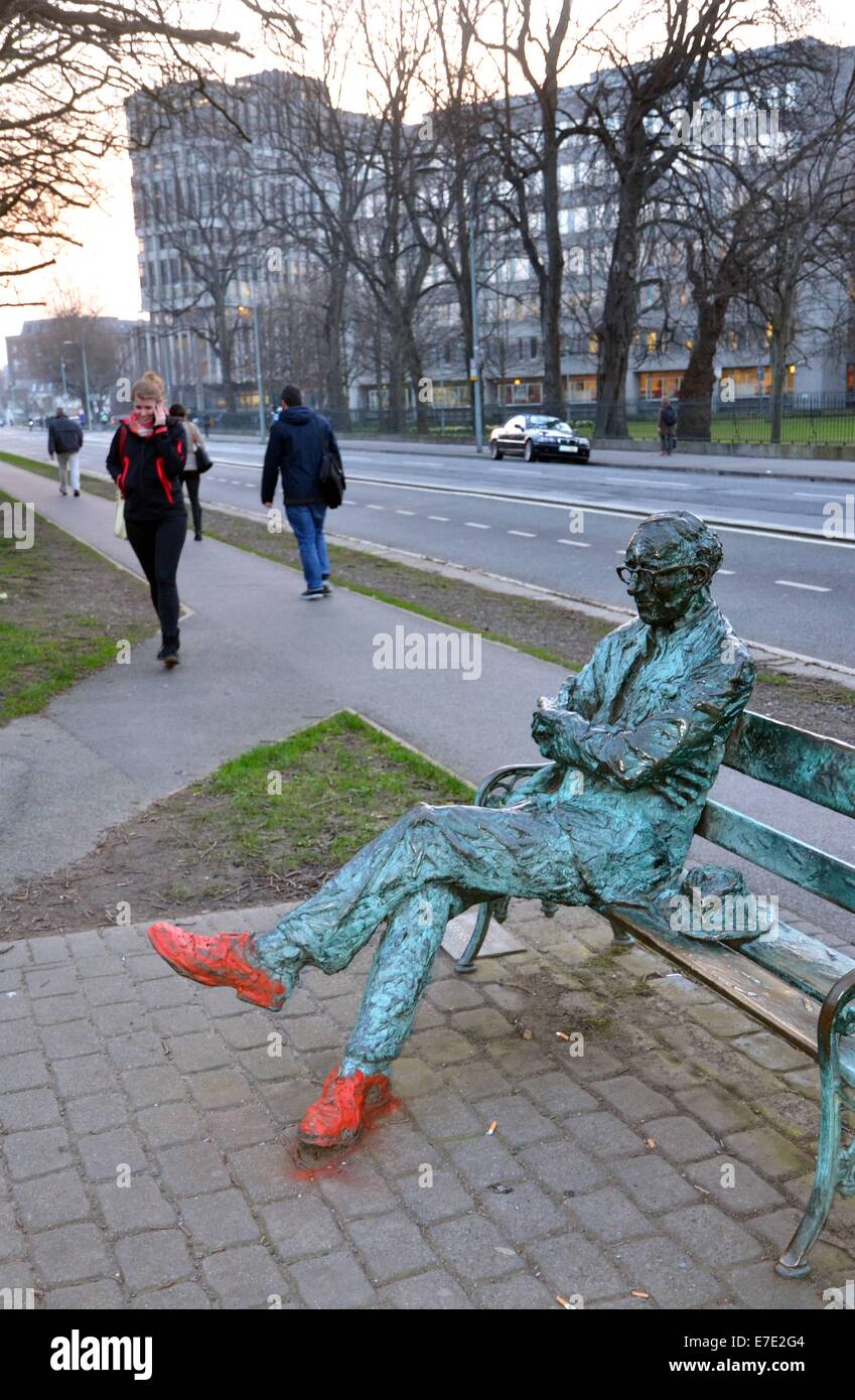 Patrick kavanagh poet hi-res stock photography and images - Alamy
