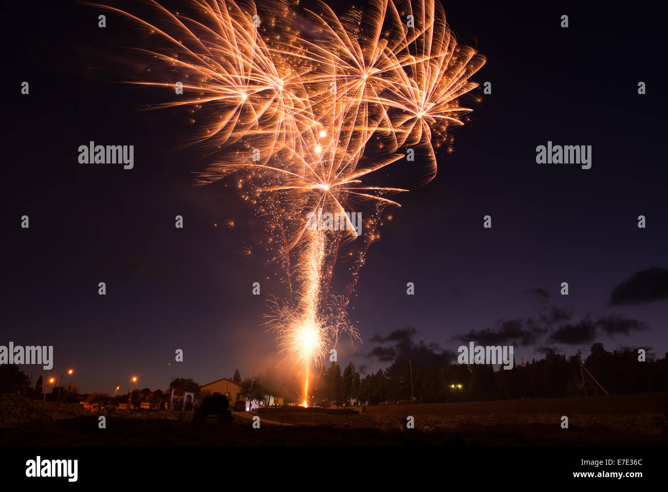 Beautiful blue red purple fireworks hi-res stock photography and images ...