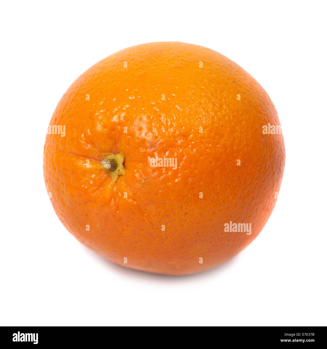 Juicy fresh orange isolated on white background Stock Photo - Alamy