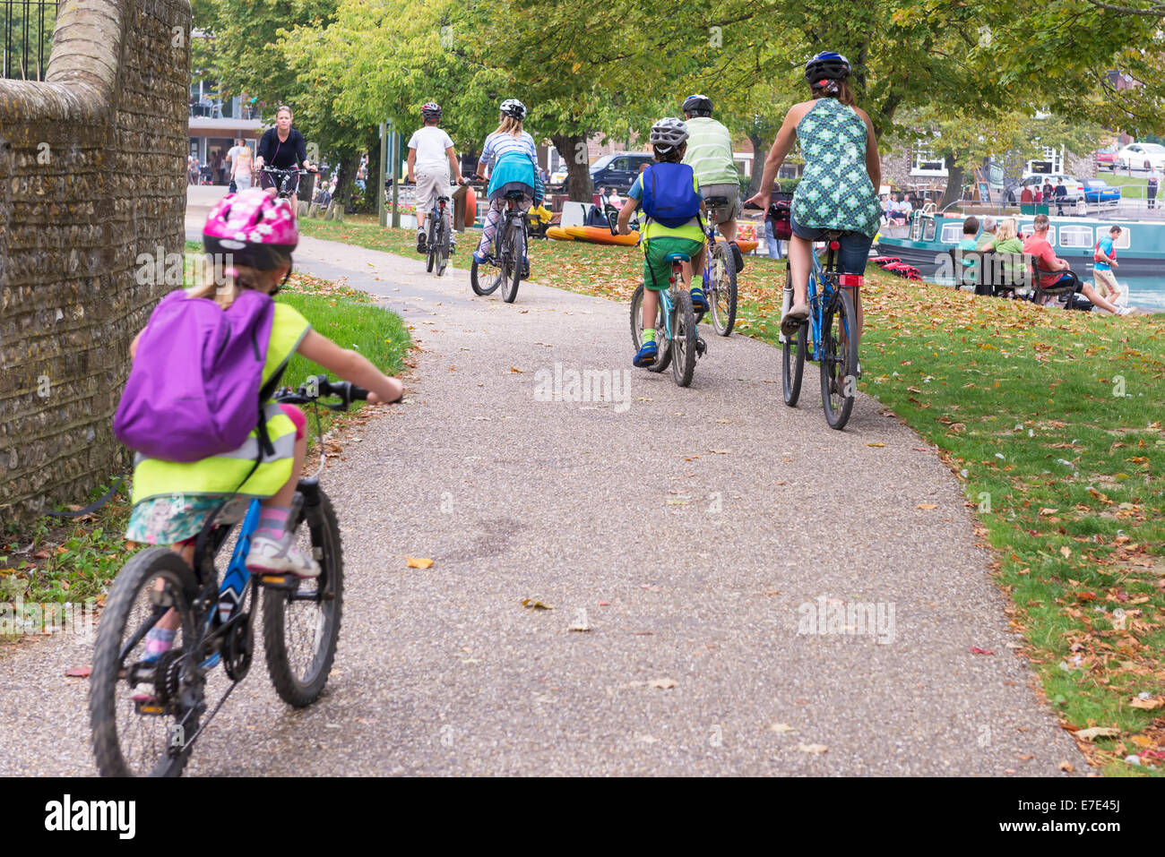 Children and adults cycling hi-res stock photography and images - Alamy