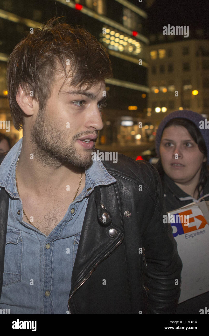 The cast of the film NOAH arriving for dinner at Borchardt restaurant ...