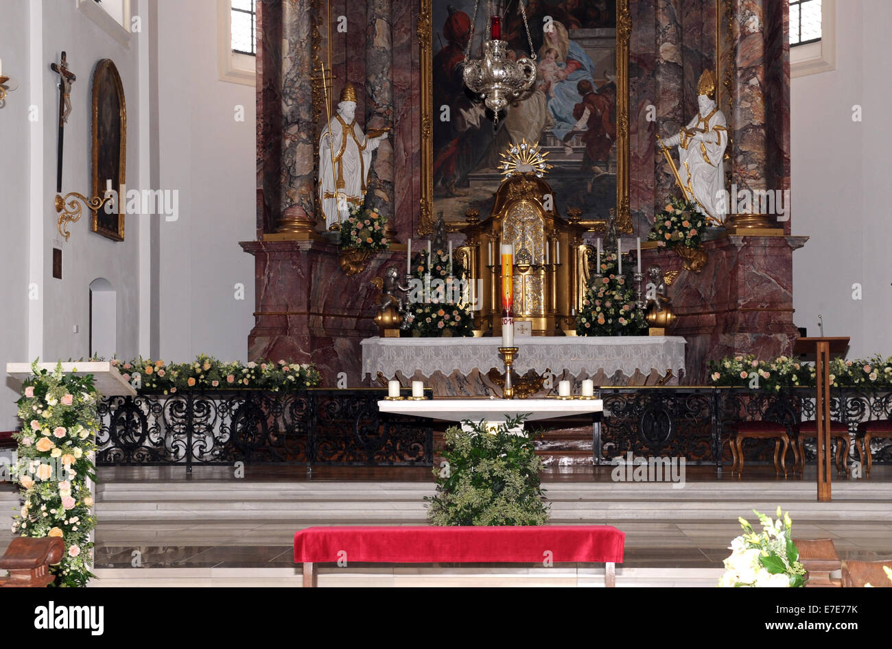 Tutzingen, Germany. 13th Sep, 2014. Flowers decorate the central nave ...