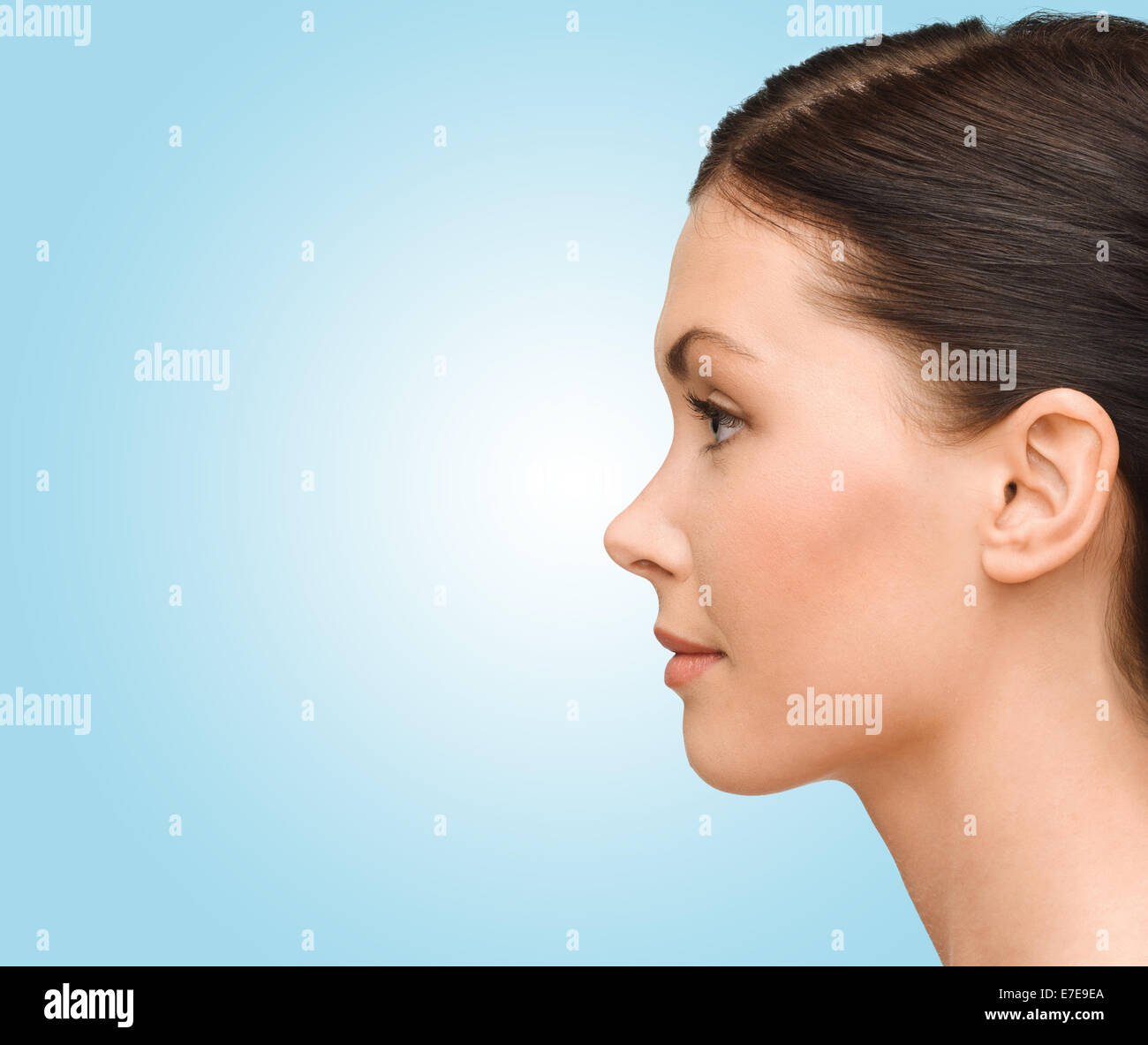 profile portrait of young woman Stock Photo - Alamy