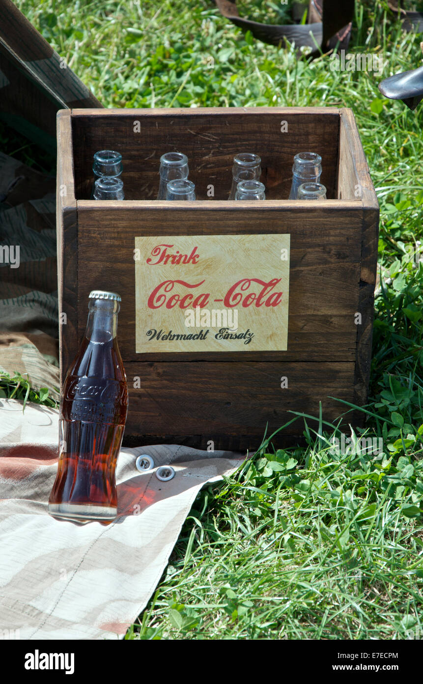 German WWII Coca Cola crate and bottles Stock Photo - Alamy