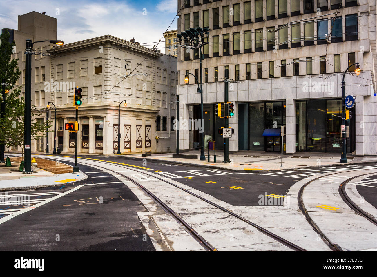 Railroad tracks and buildings in downtown Atlanta, Georgia Stock Photo ...