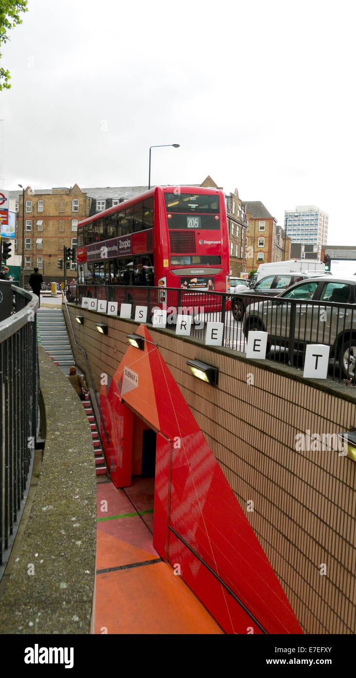 London Borough Of Islington Sign High Resolution Stock Photography and ...