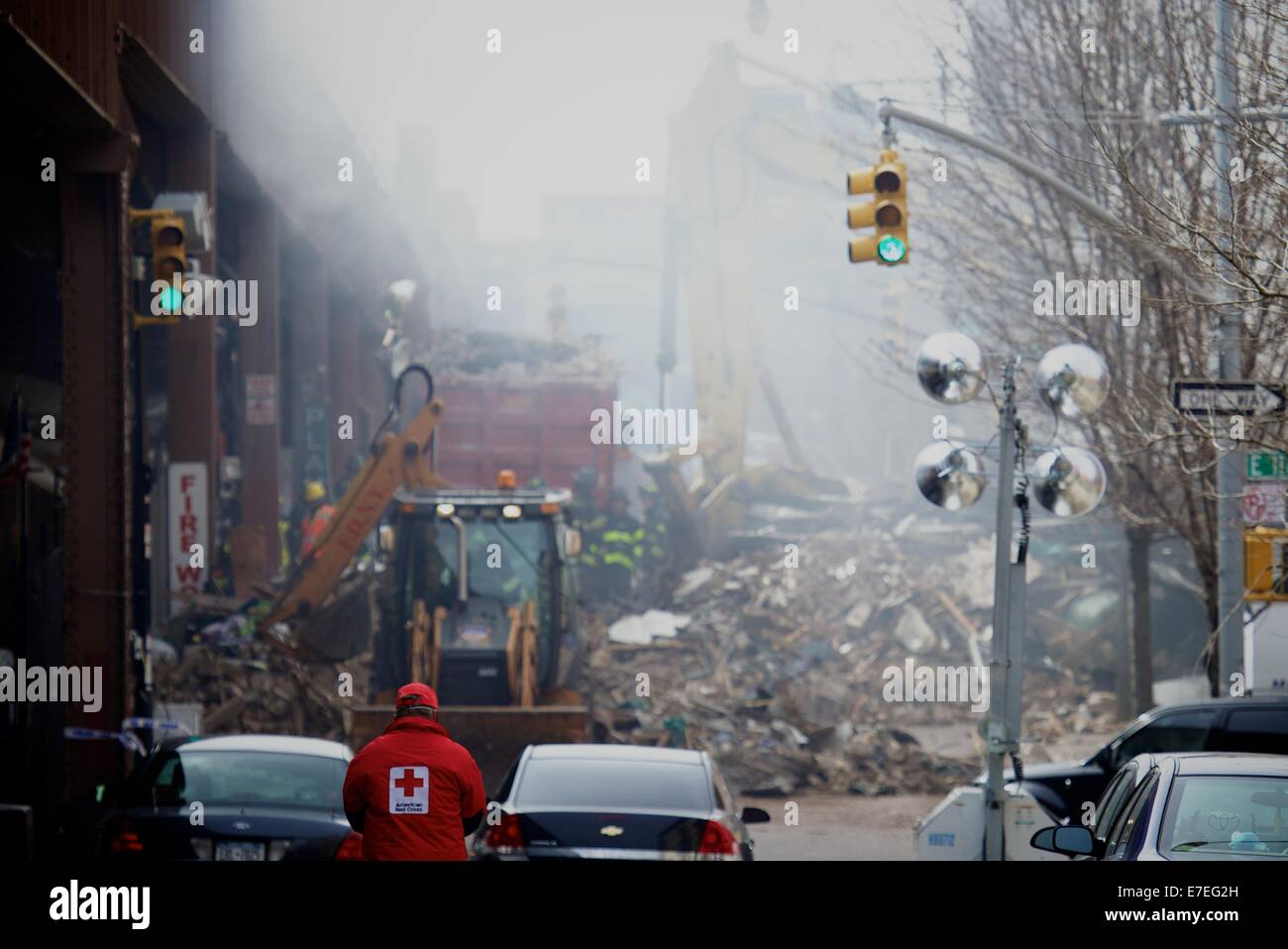 Scenes after the East Harlem 'explosion' and building collapse in New ...