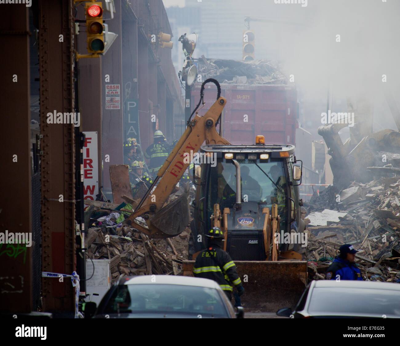 Scenes after the East Harlem 'explosion' and building collapse in New ...