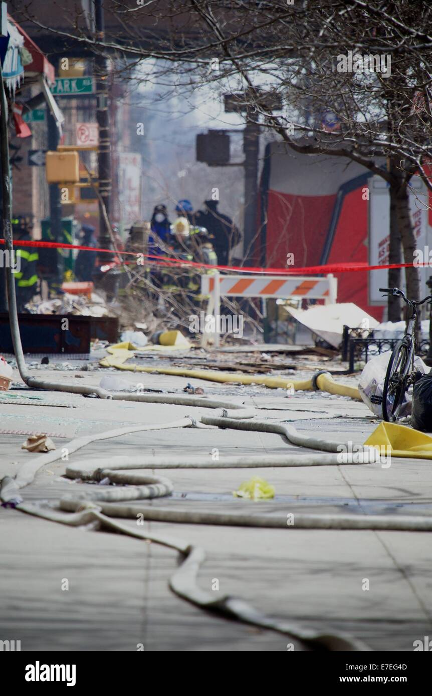 Scenes after the East Harlem 'explosion' and building collapse in New ...