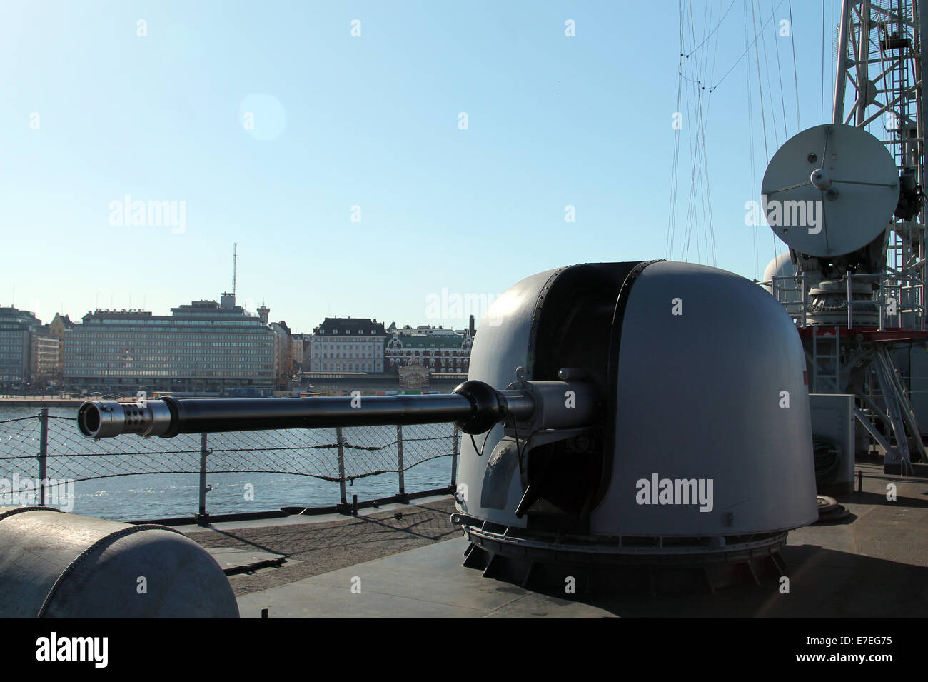 Military cannon weapon war hi-res stock photography and images - Alamy
