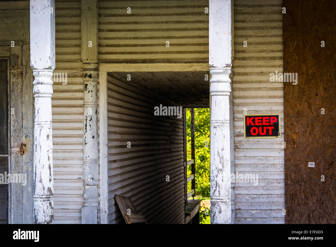 "Keep Out" sign on an abandoned house in Bairs, Pennsylvania Stock ...