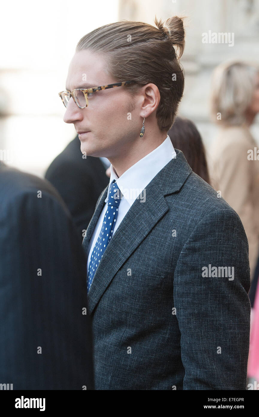 David Frost - memorial unveiling and service of remembrance held at ...