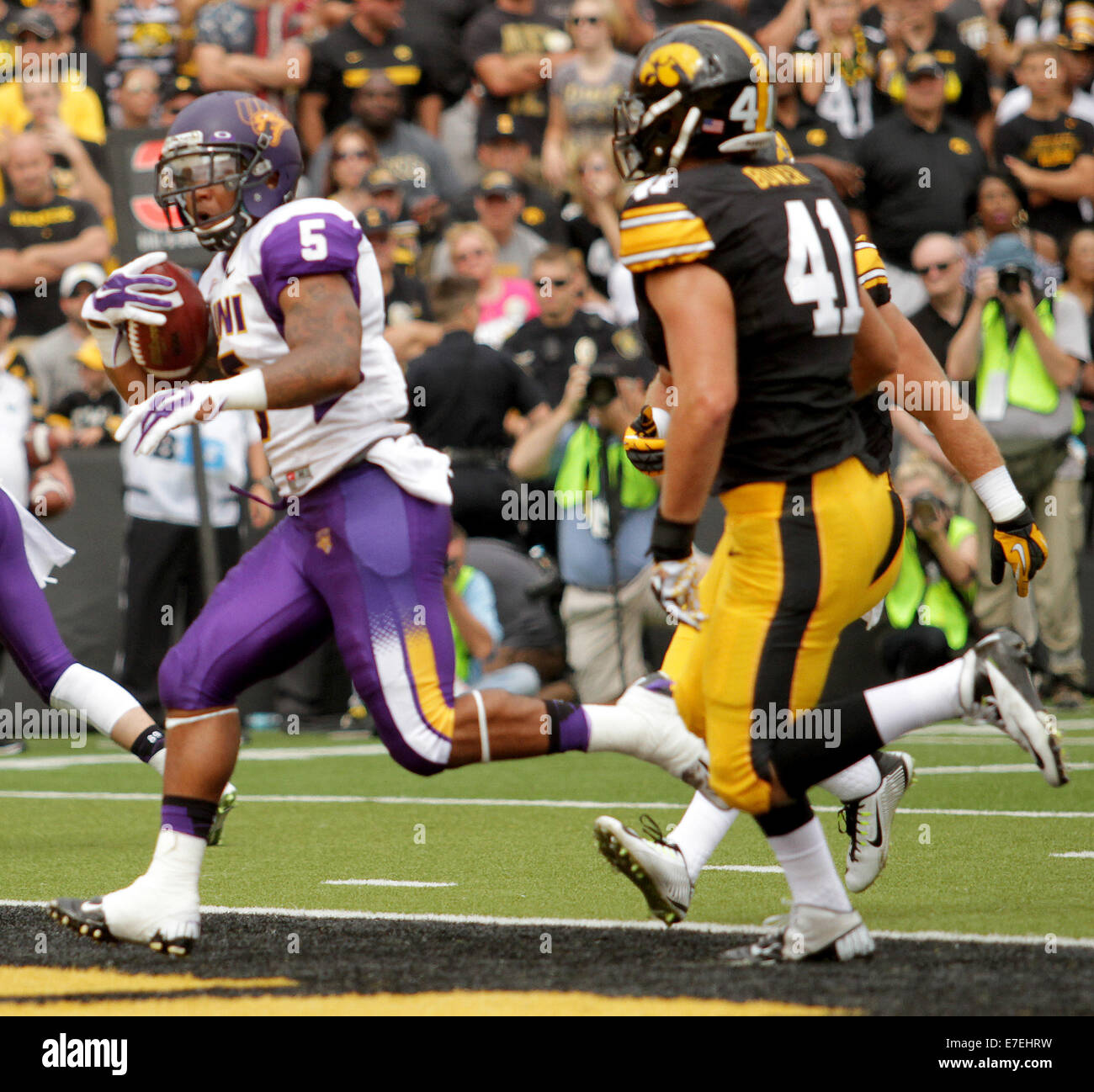 University of northern iowa panthers hi-res stock photography and ...