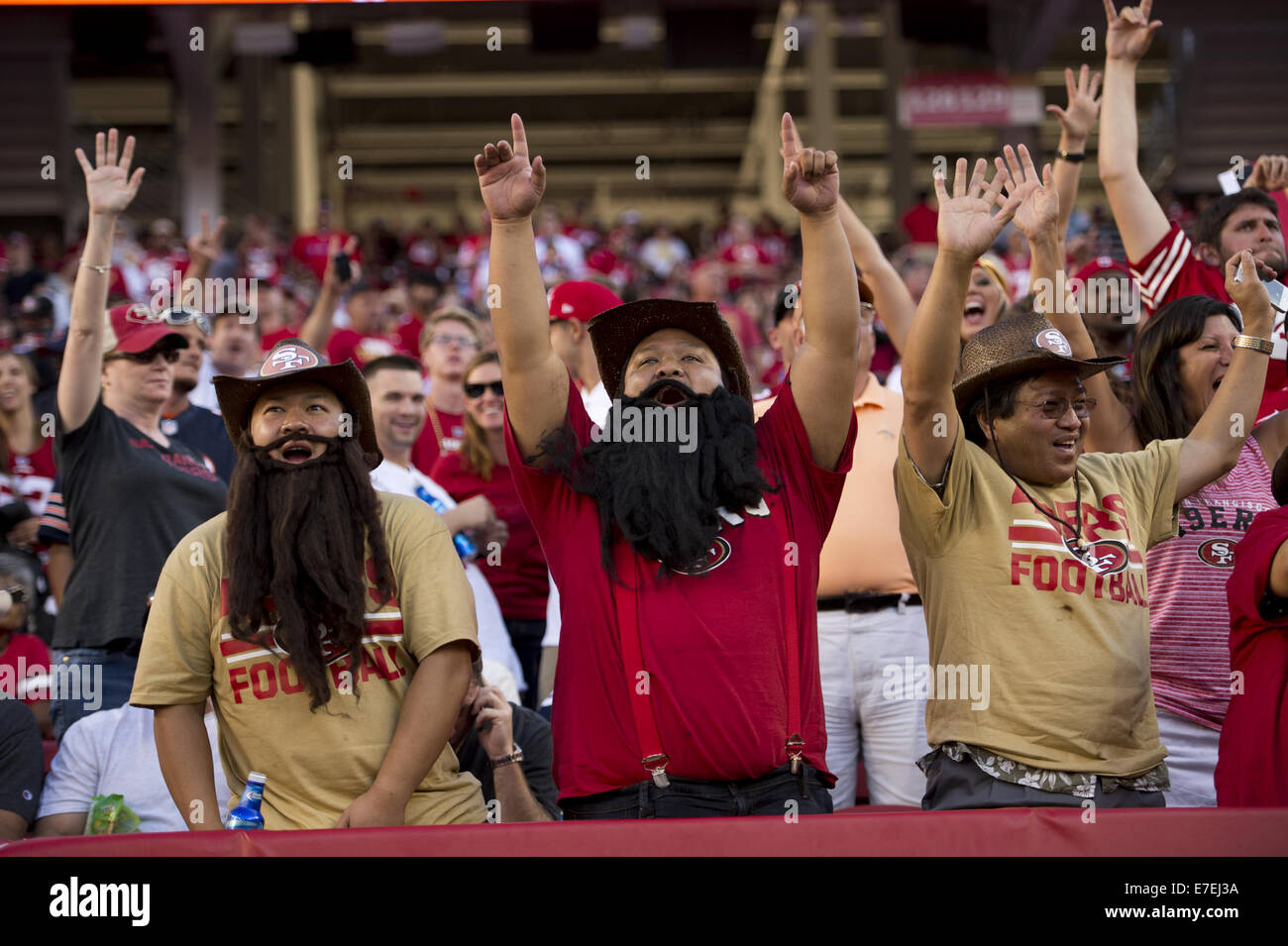 Sept. 14, 2014 - Santa Clara, CA, USA - San Francisco 49ers fans cheers ...
