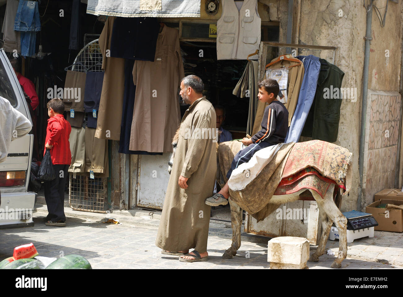 Aleppo souq hi-res stock photography and images - Alamy