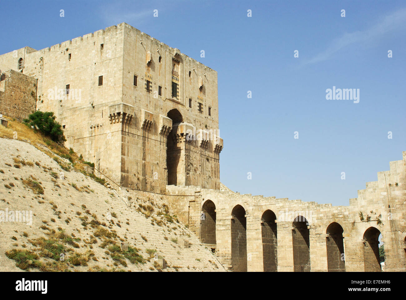 Old citadel in Aleppo, Syria Stock Photo - Alamy