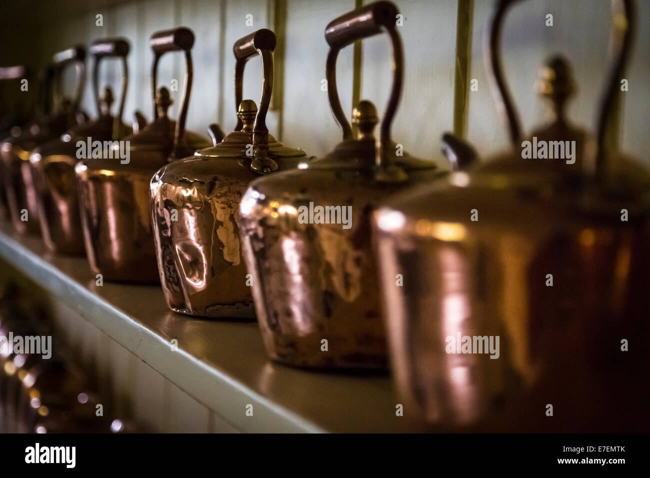 Old copper kitchen equipment hi-res stock photography and images - Alamy