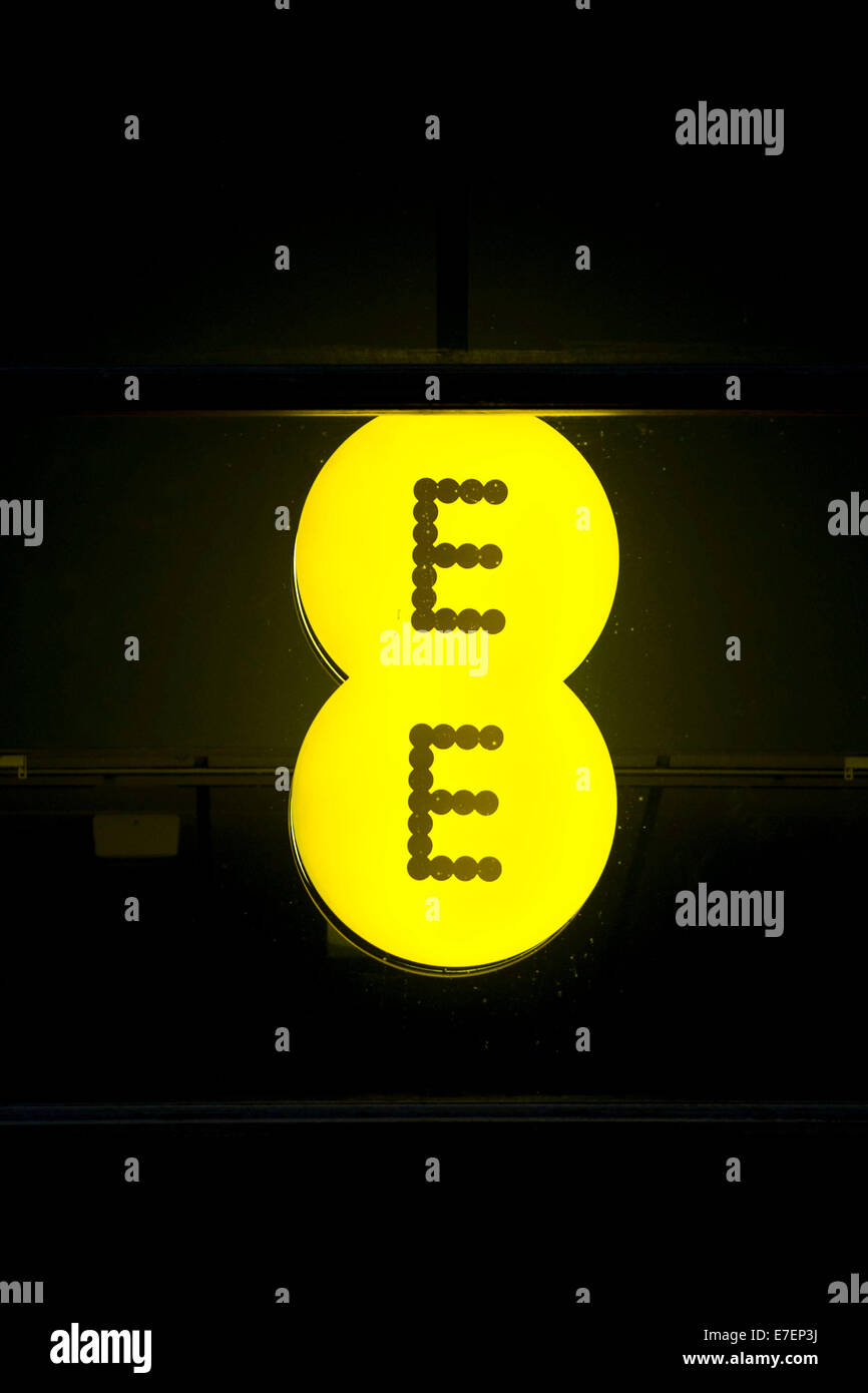 EE (Everything Everywhere) mobile network operator sign logo Stock ...