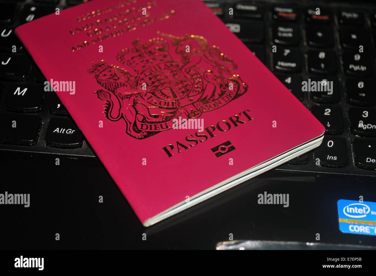 Passport technology hi-res stock photography and images - Alamy