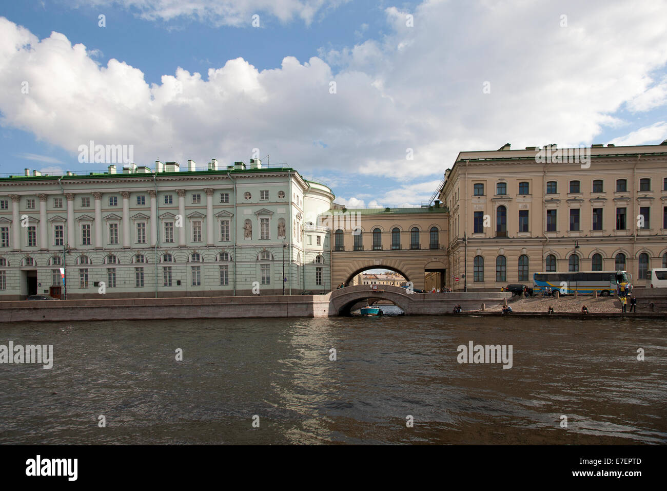 Neva river buildings hi-res stock photography and images - Alamy