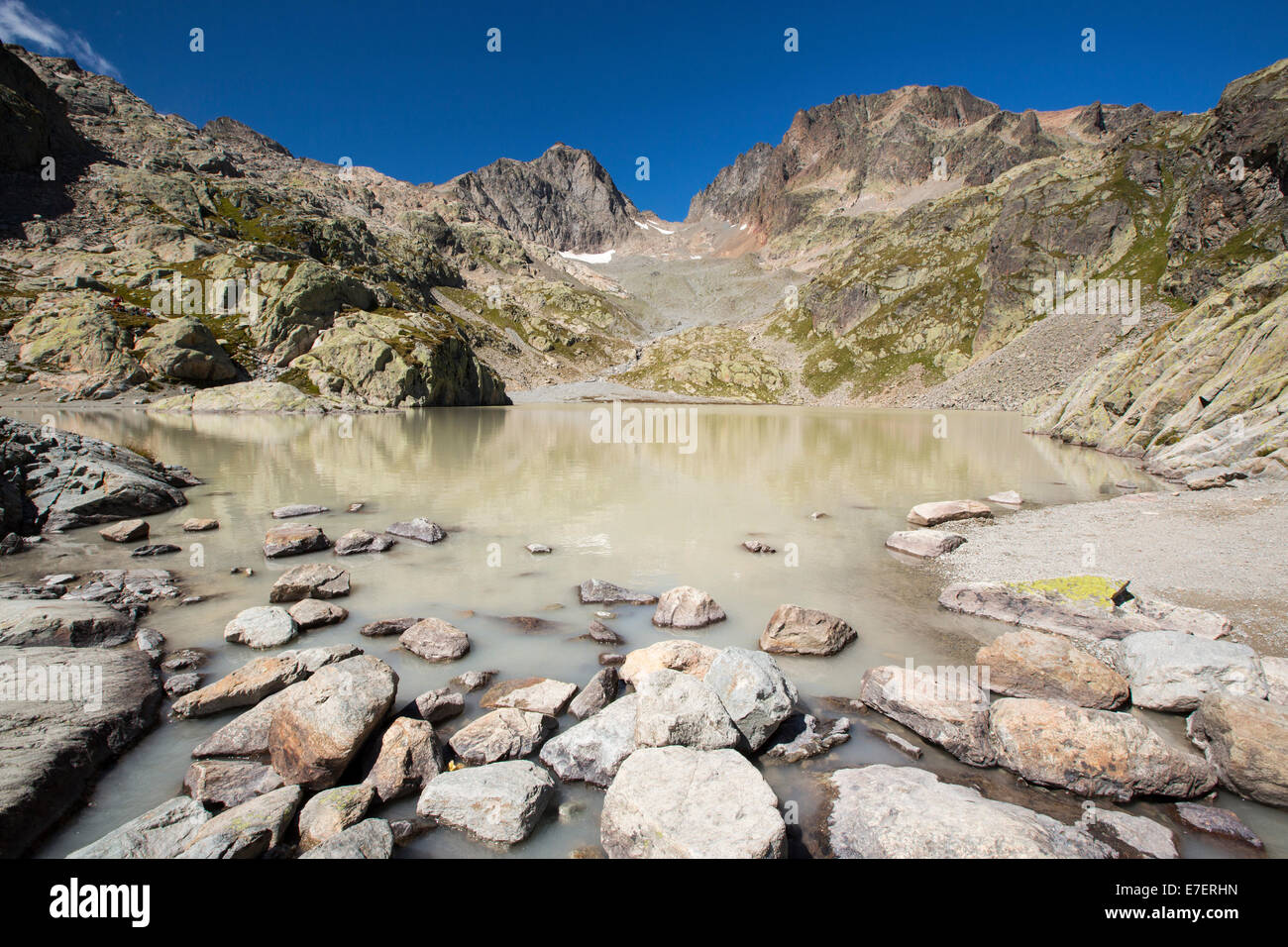 Lac du mont rouge hi-res stock photography and images - Alamy