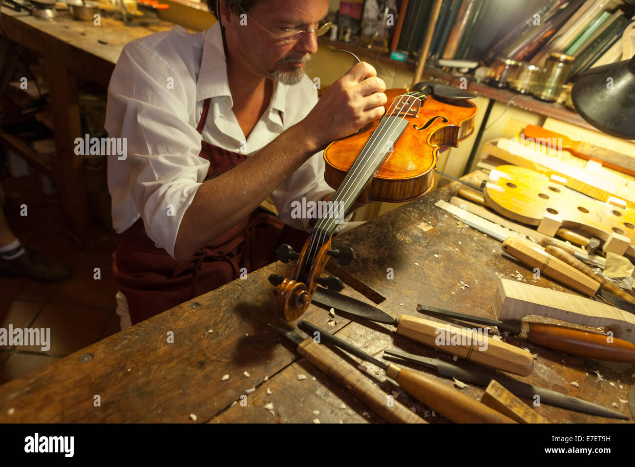 Violin maker in workshop in Rome Stock Photo - Alamy