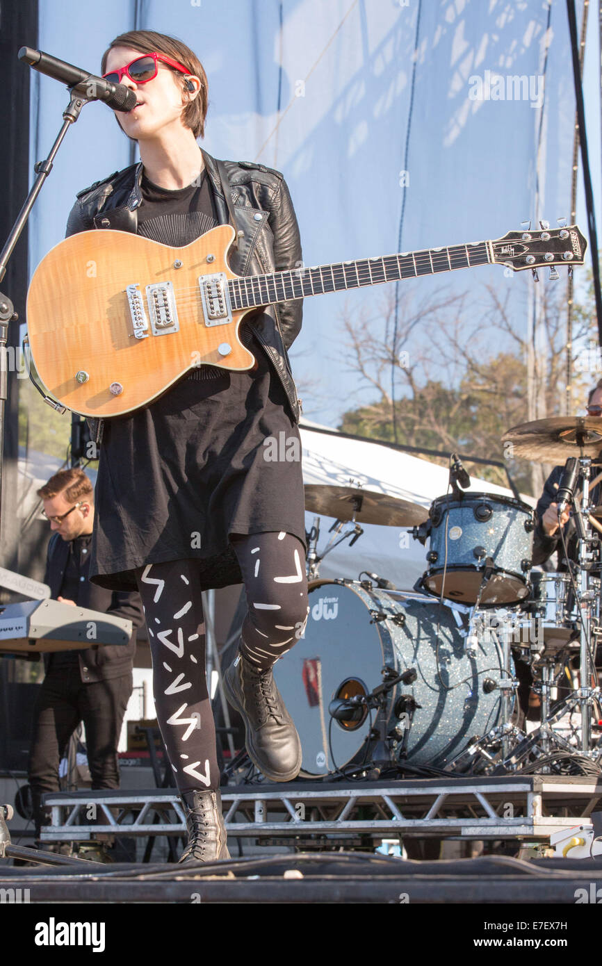 Chicago, Illinois, USA. 14th Sep, 2014. Musician SARA QUIN of the band ...