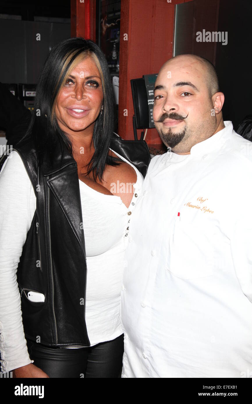 VH1 Mobwives Star Big Ang hosts the Bottomz Up Best New York City ...