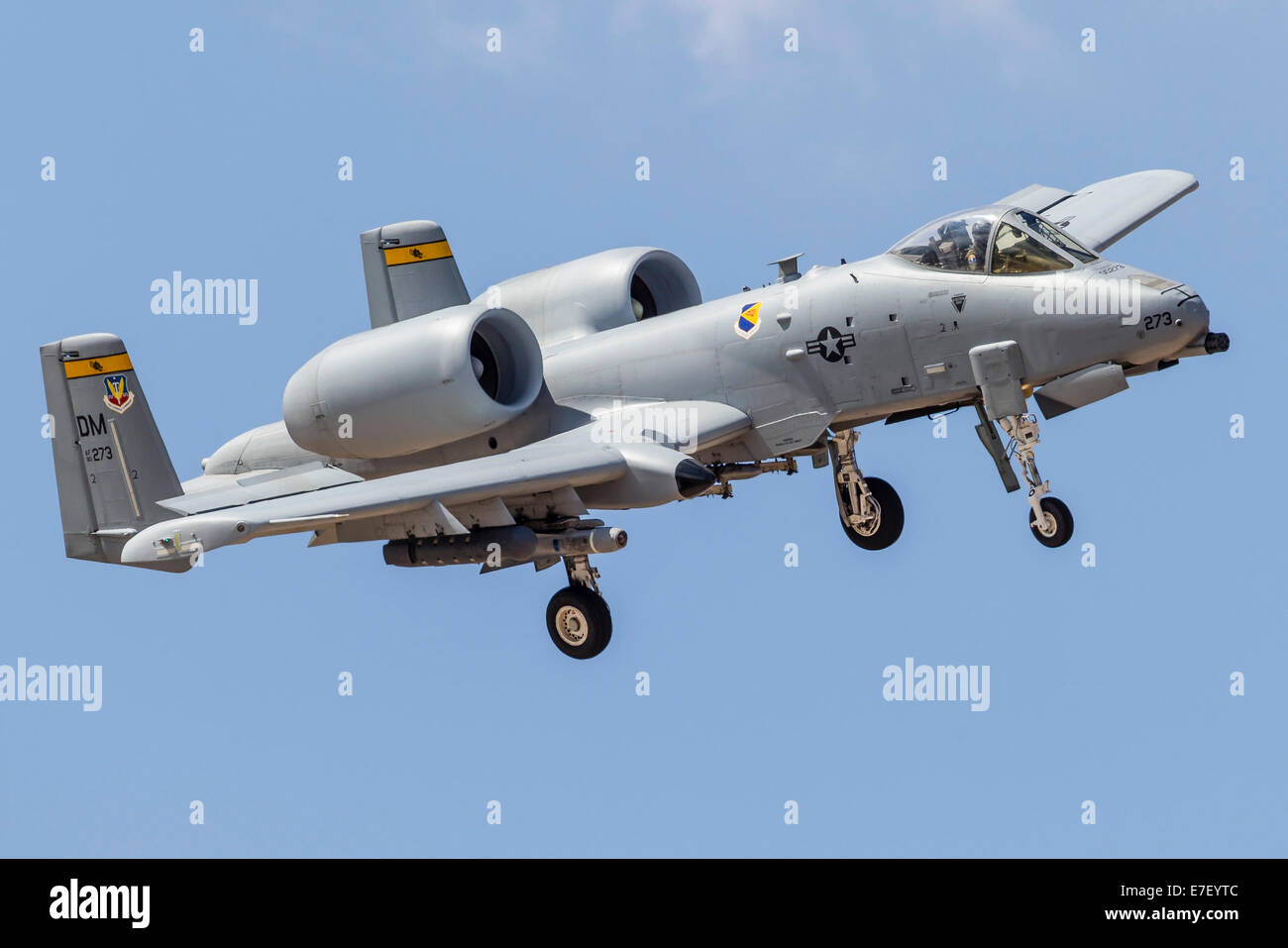 A U.S. Air Force A-10 Thunderbolt II turns on to final approach at ...