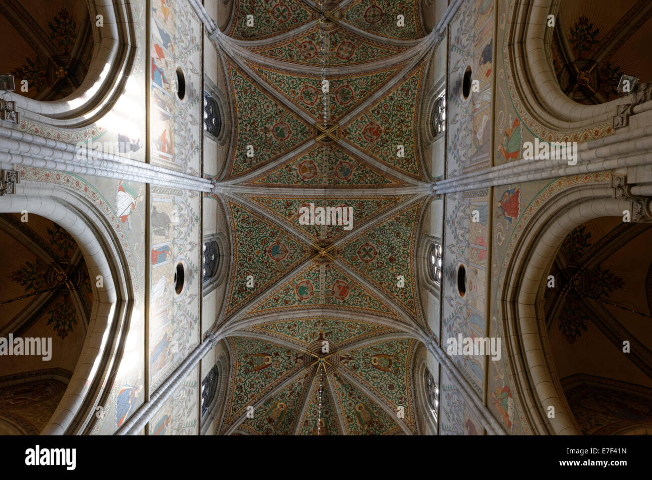 Ribbed vault ceiling hi-res stock photography and images - Alamy