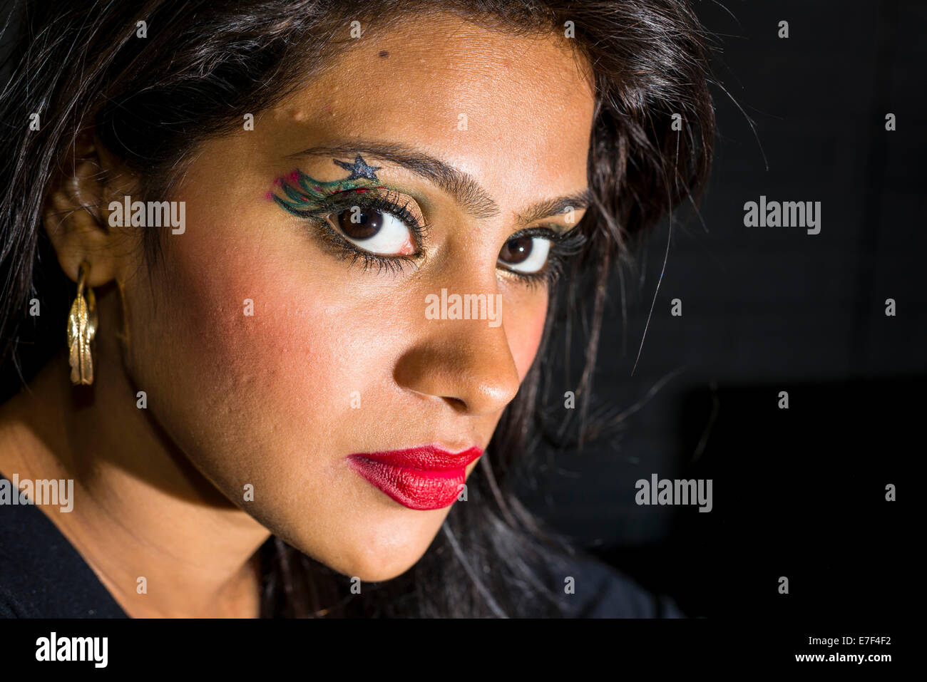 Mumbai woman hi-res stock photography and images - Alamy