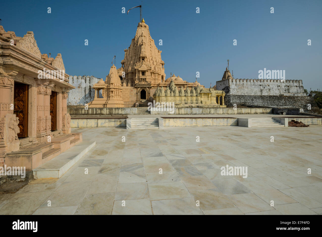Palitana temples, Mount Shatrunjaya, Palitana, Gujarat, India Stock ...