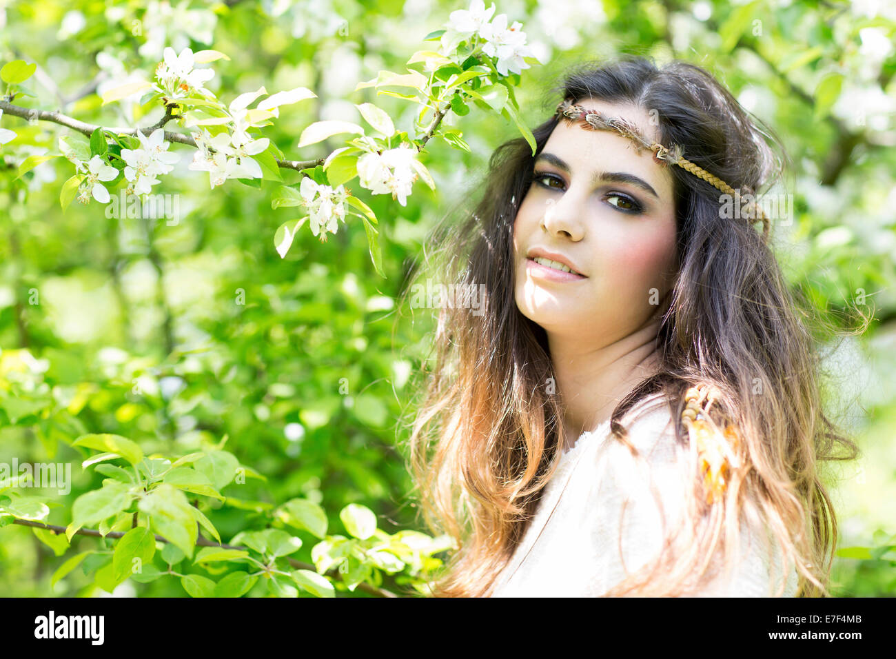 Headband fashion hi-res stock photography and images - Alamy