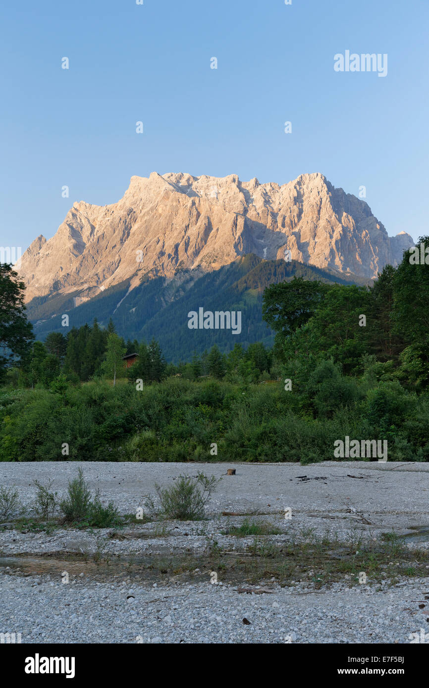 Mt Zugspitze and Mt Schneefernerkopf, Wetterstein Range, from Ehrwald ...