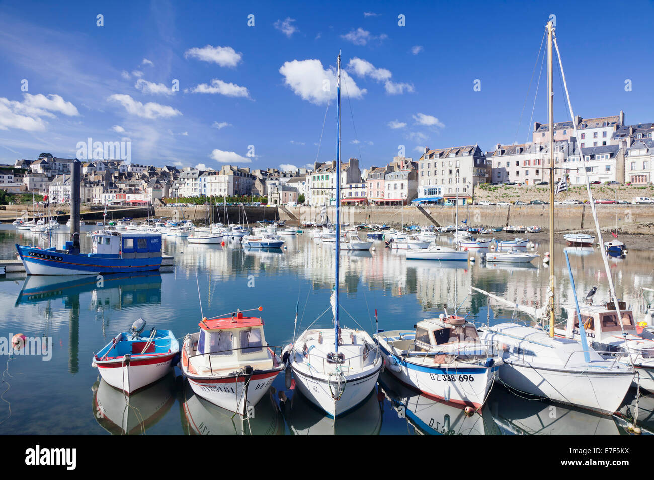 Boats in the port of Douarnenez, Département Finistère, Brittany ...