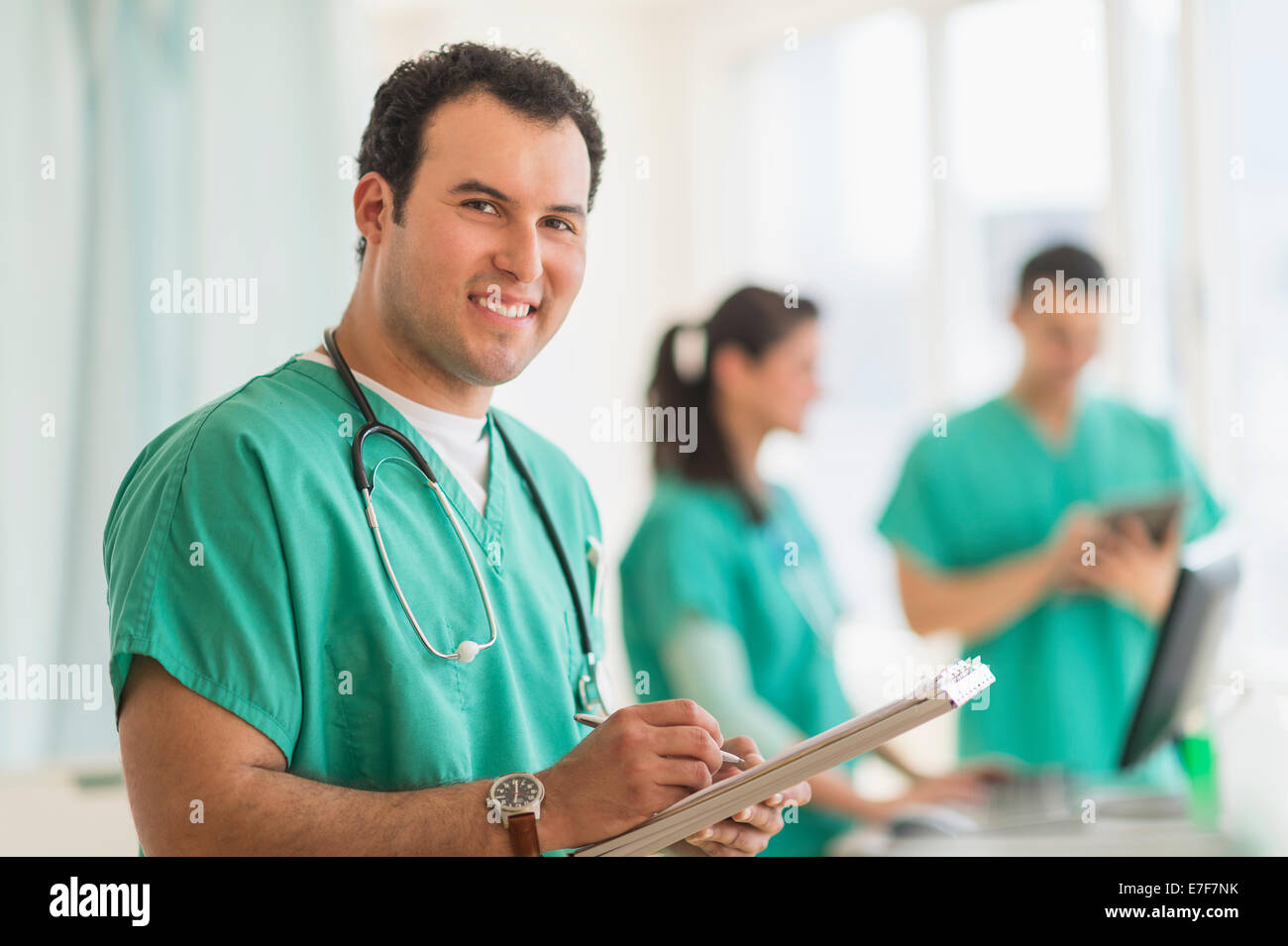 Hospital reading hi-res stock photography and images - Alamy