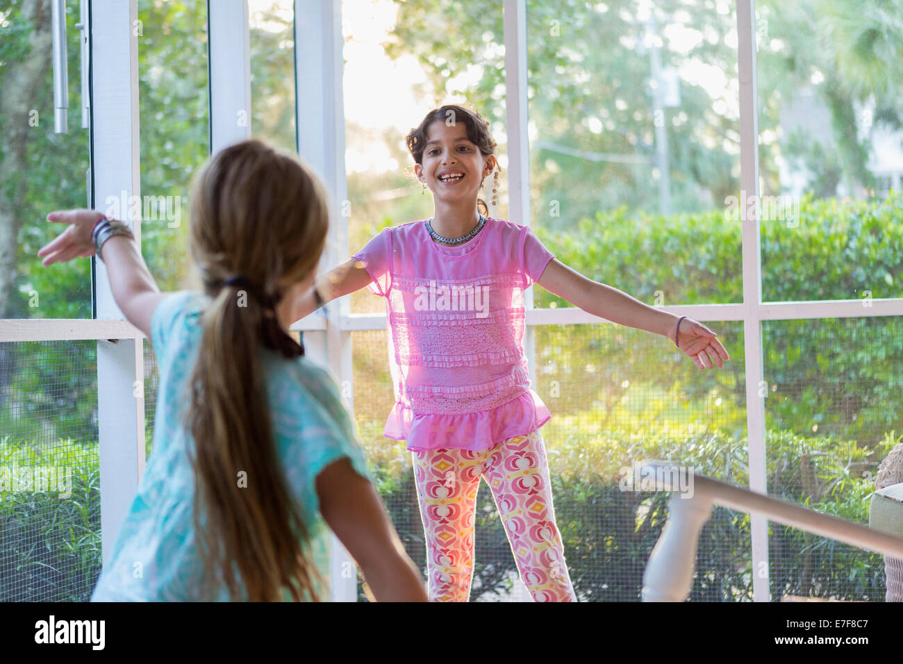 Children playing together group hi-res stock photography and images - Alamy